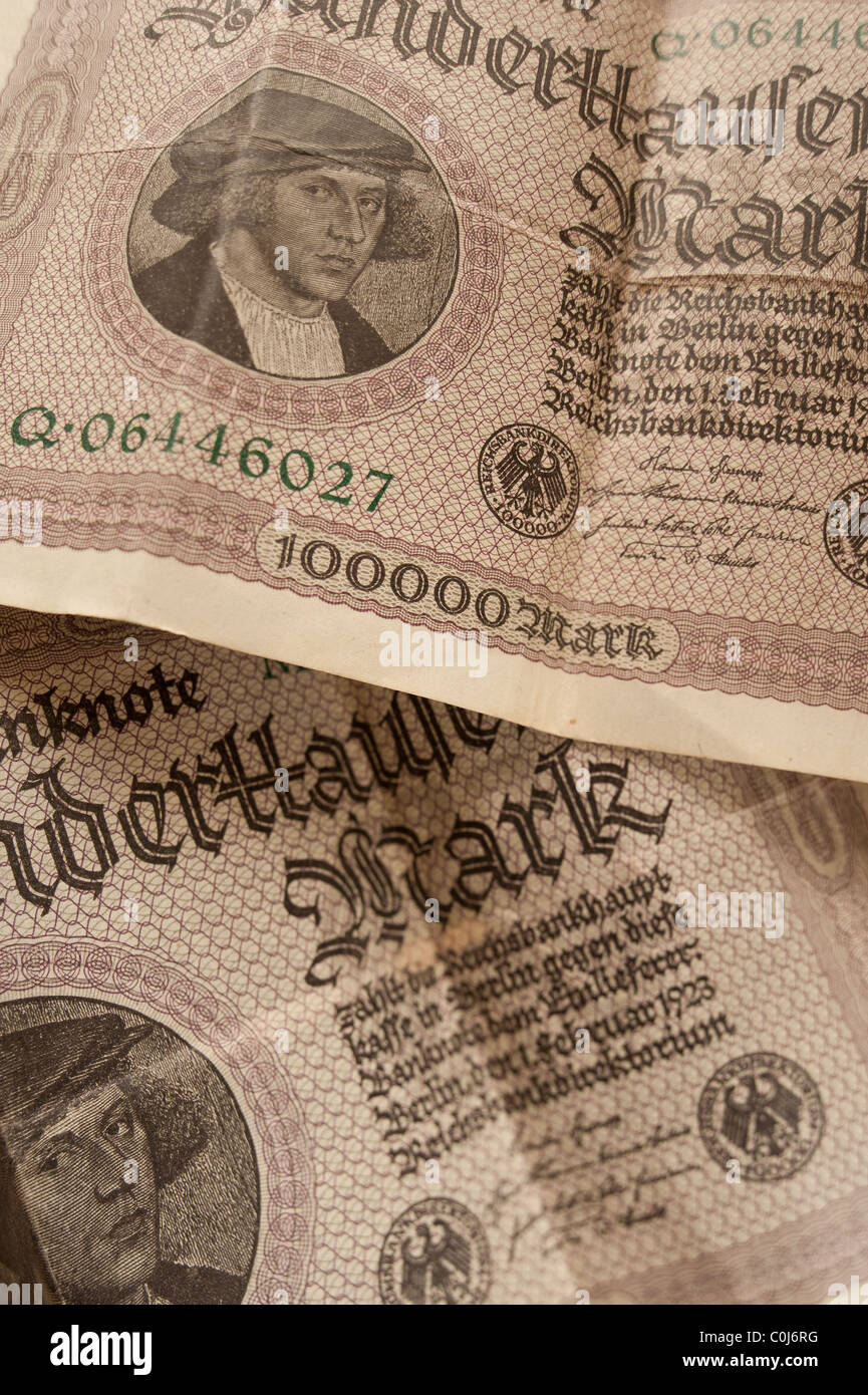 Nicht einmal das Papier Wert waren sie auf gedruckt. Deutschland eine ...