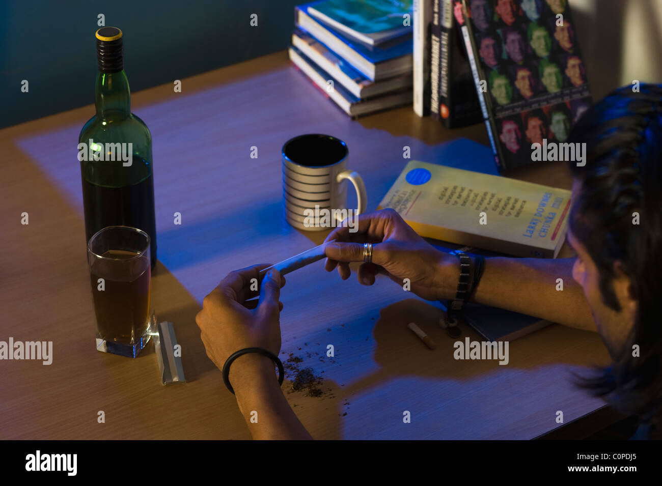 Crack pipe -Fotos und -Bildmaterial in hoher Auflösung – Alamy