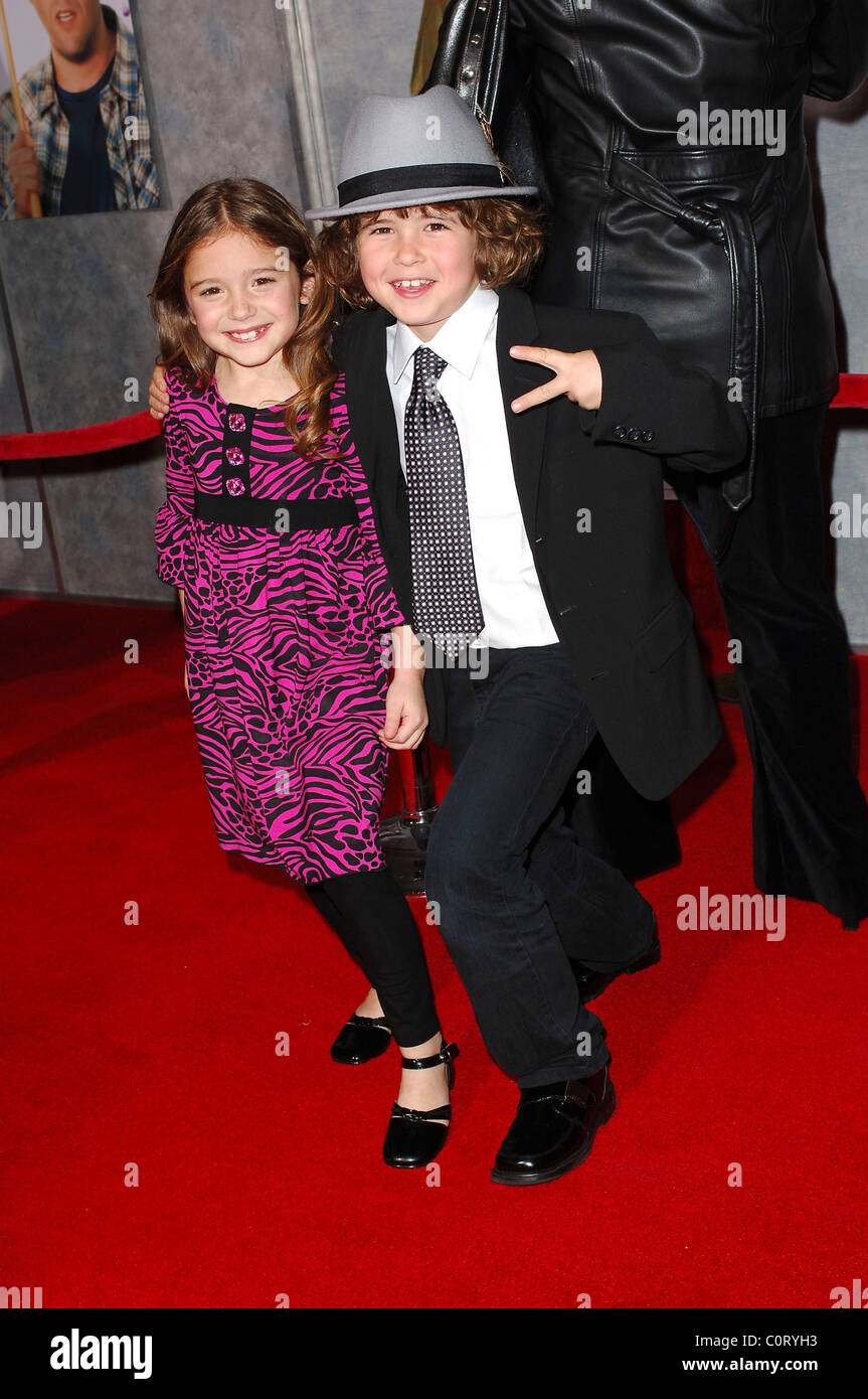 Laura Ann Kesling und Jonathan Morgan Heit Weltpremiere von Walt Disney ...