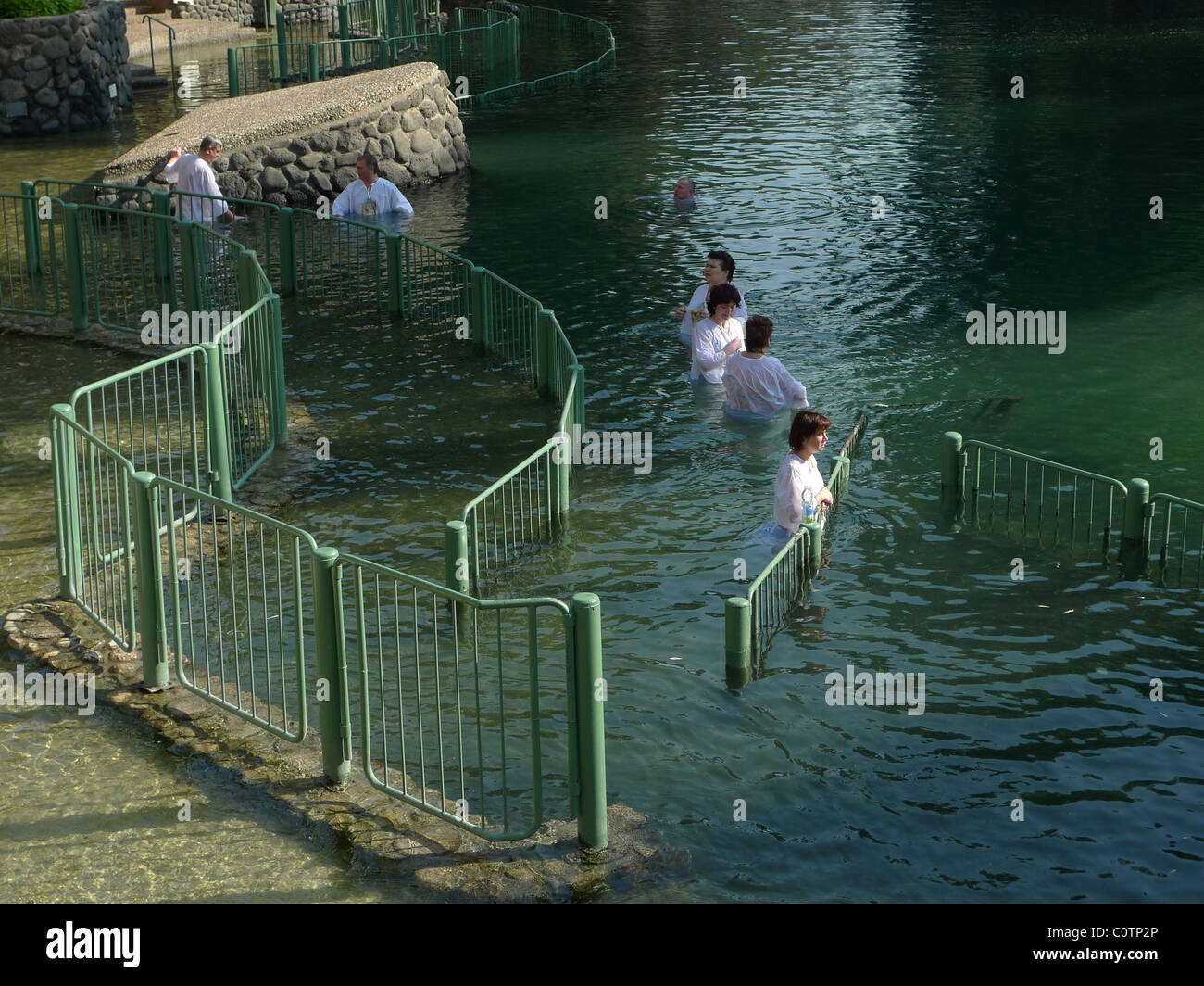 Jordan fluss taufe heiliges land pilger -Fotos und -Bildmaterial in hoher Auflösung – Alamy