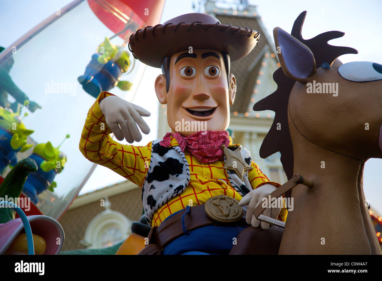 Disney-Zeichen-Parade Main Street im Disneyland Paris in Frankreich ...