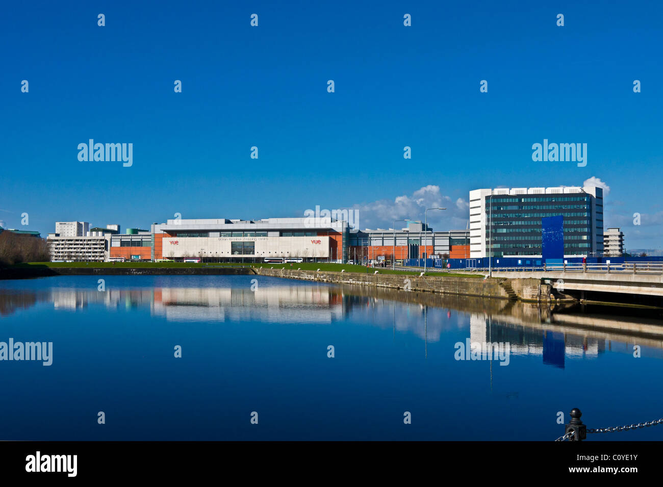 Vue kino edinburgh ocean terminal -Fotos und -Bildmaterial in hoher ...