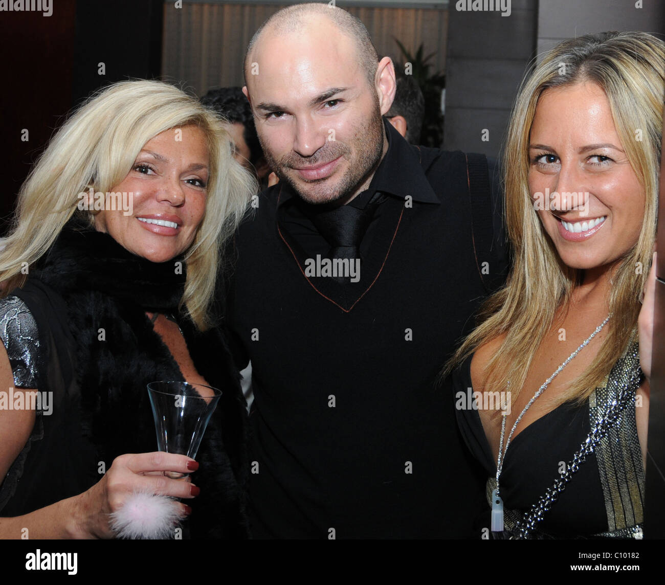 Sharon Coia, Fotograf Michael Smith und Sabrina Tamburino an prominente ...