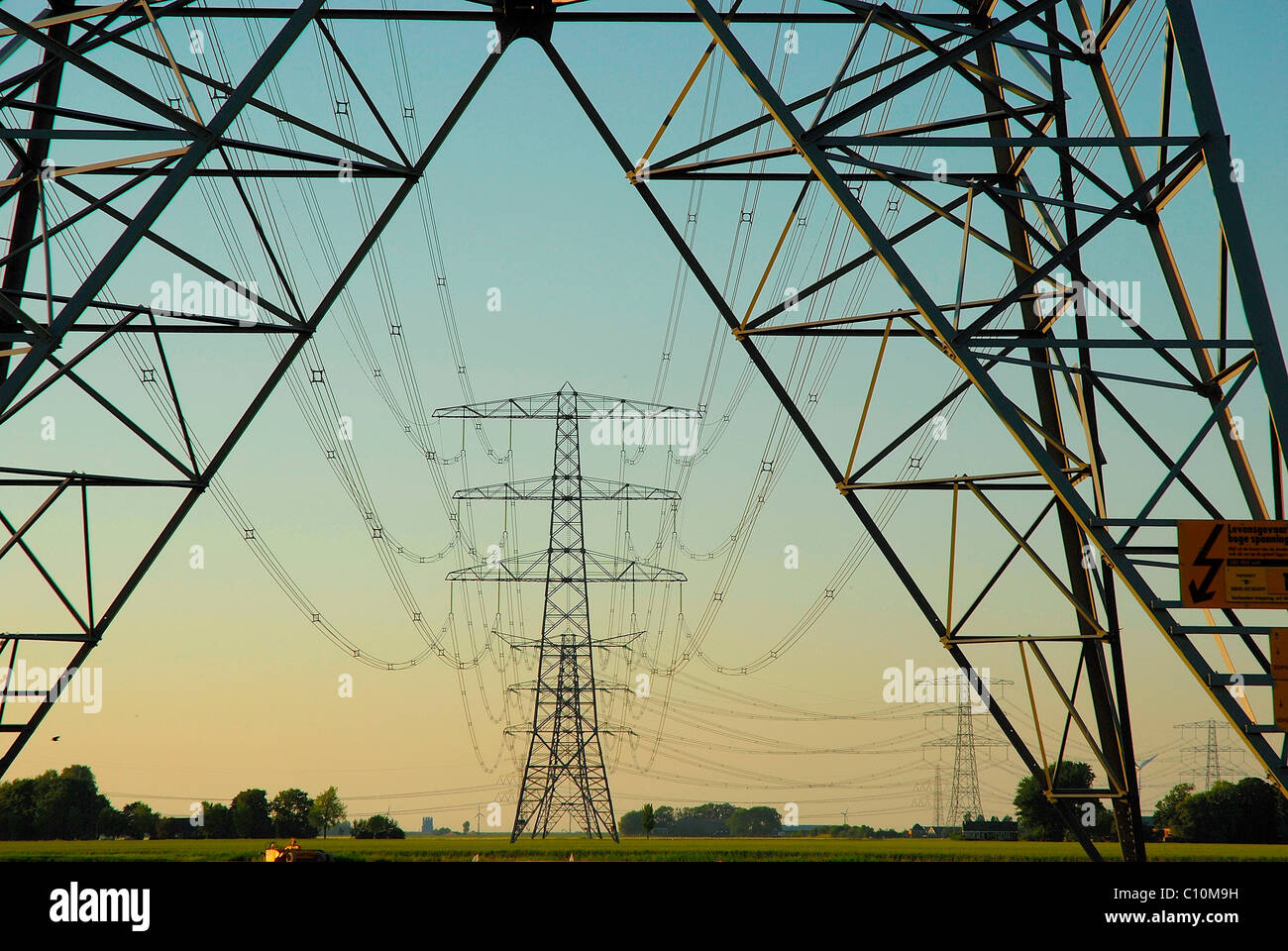 Pylonen framework image -Fotos und -Bildmaterial in hoher Auflösung – Alamy