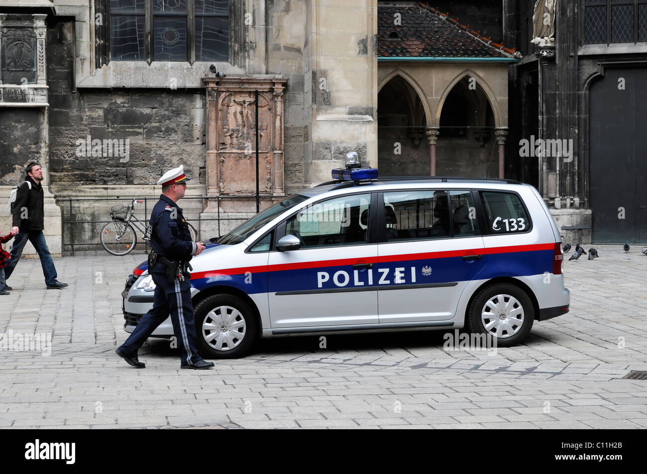 Police Car Vienna Austria Stockfotos und -bilder Kaufen - Alamy