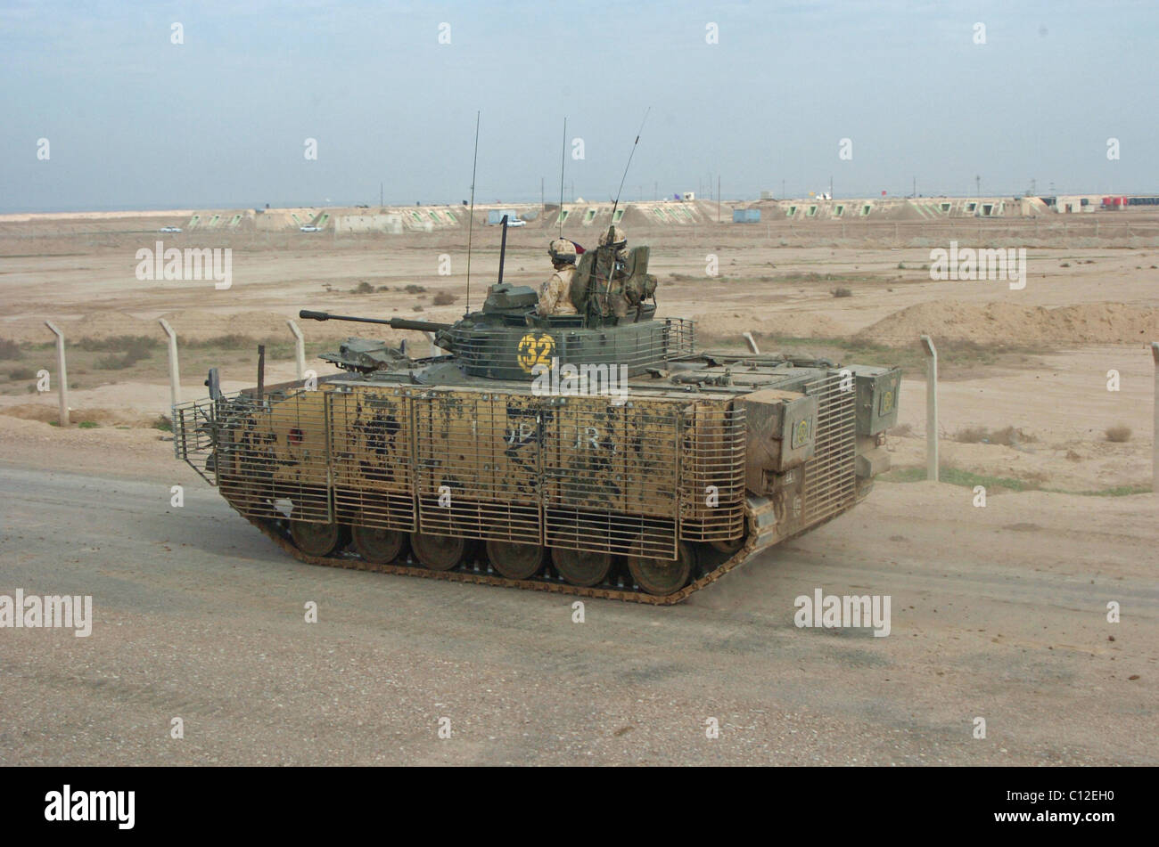 Fahrzeug apc -Fotos und -Bildmaterial in hoher Auflösung – Alamy