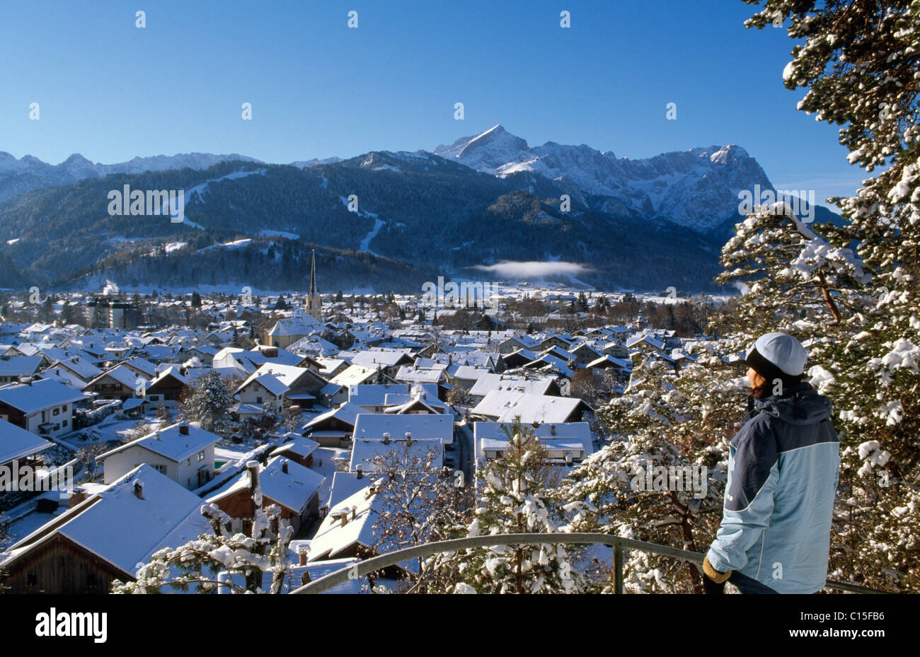 Garmisch-Partenkirchen im Winter, Werdenfelser Land oder County, Bayern ...