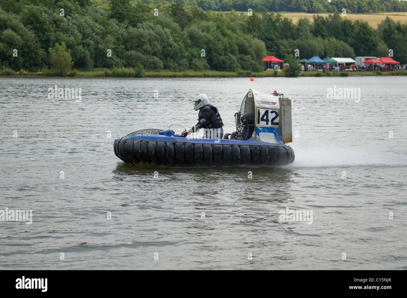 Hovercraft racing bei Rother Valley Country Park Stockfotografie - Alamy