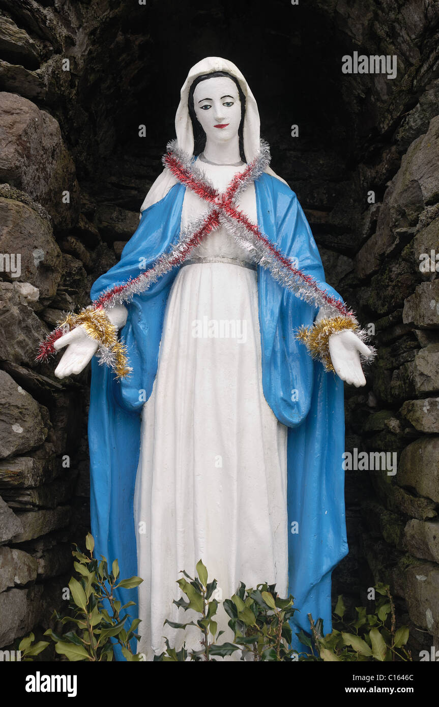 Symbol madonna -Fotos und -Bildmaterial in hoher Auflösung - Seite 3 - Alamy