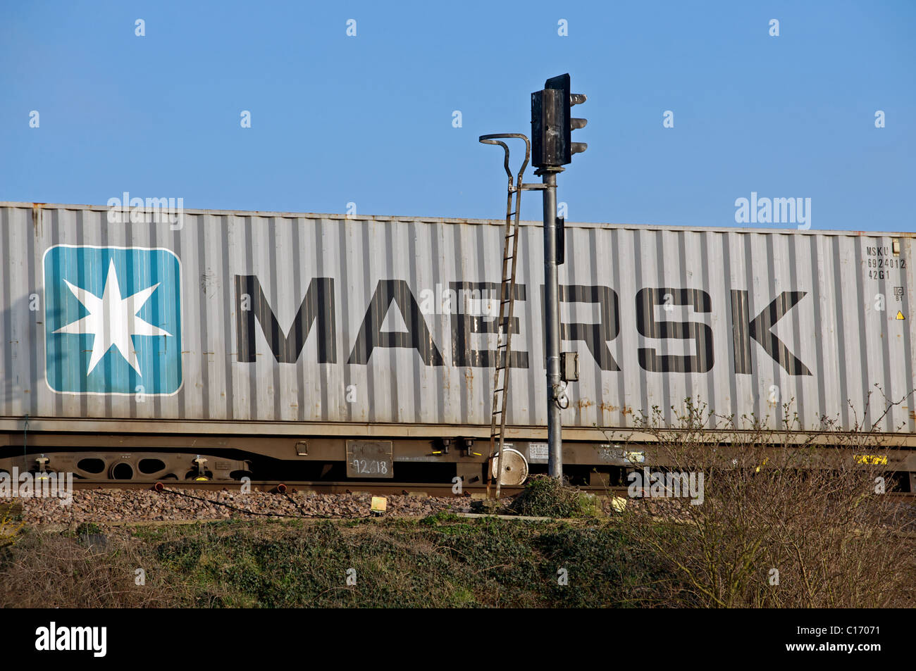 Eisenbahn containerwagen -Fotos und -Bildmaterial in hoher Auflösung ...