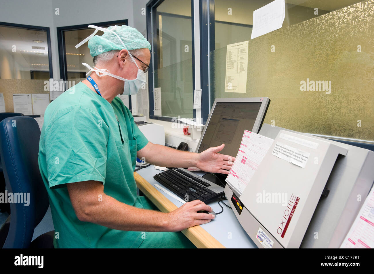 Protokolle dokumente -Fotos und -Bildmaterial in hoher Auflösung – Alamy