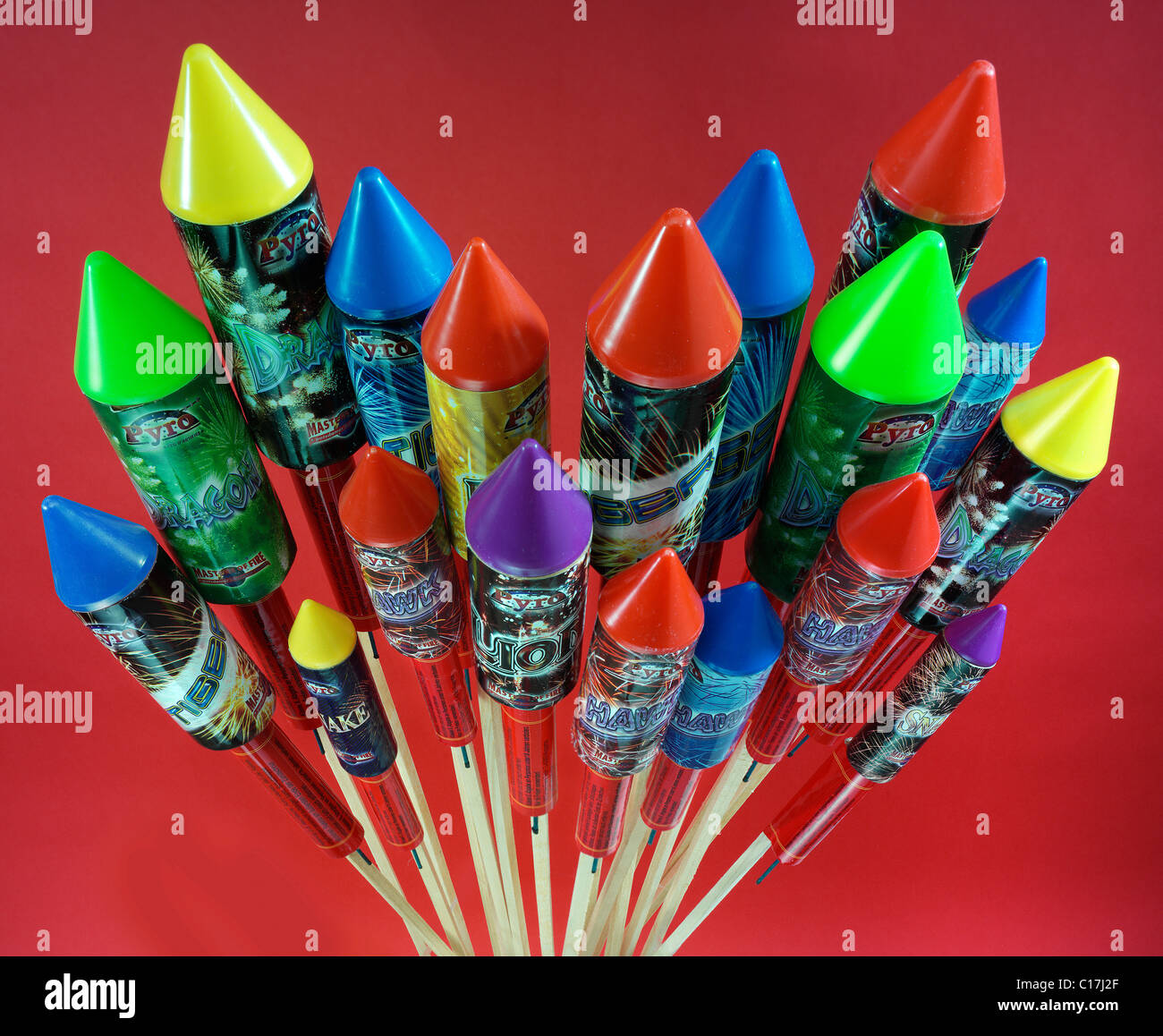 New year rockets -Fotos und -Bildmaterial in hoher Auflösung – Alamy
