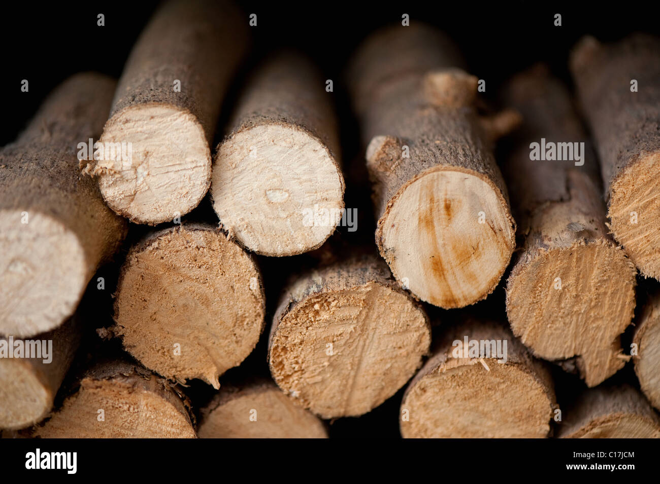 Firewood piles -Fotos und -Bildmaterial in hoher Auflösung – Alamy