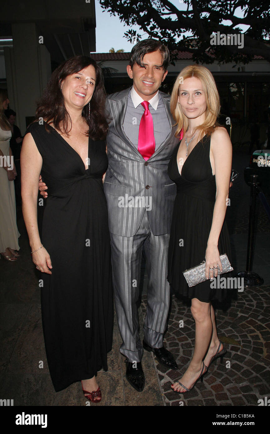 Marcia Cardirola, Dr. Robert Rey Frau, Hayley Rey amerikanische Rote ...