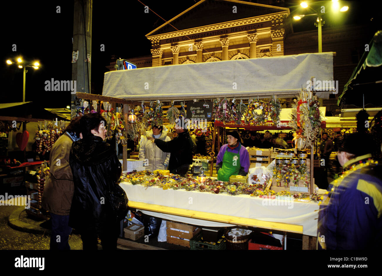 Zwiebelmarkt bern -Fotos und -Bildmaterial in hoher Auflösung – Alamy