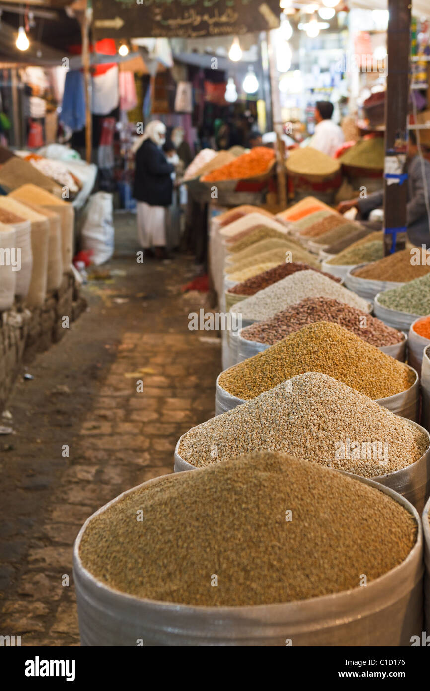 Yemen market souk -Fotos und -Bildmaterial in hoher Auflösung – Alamy