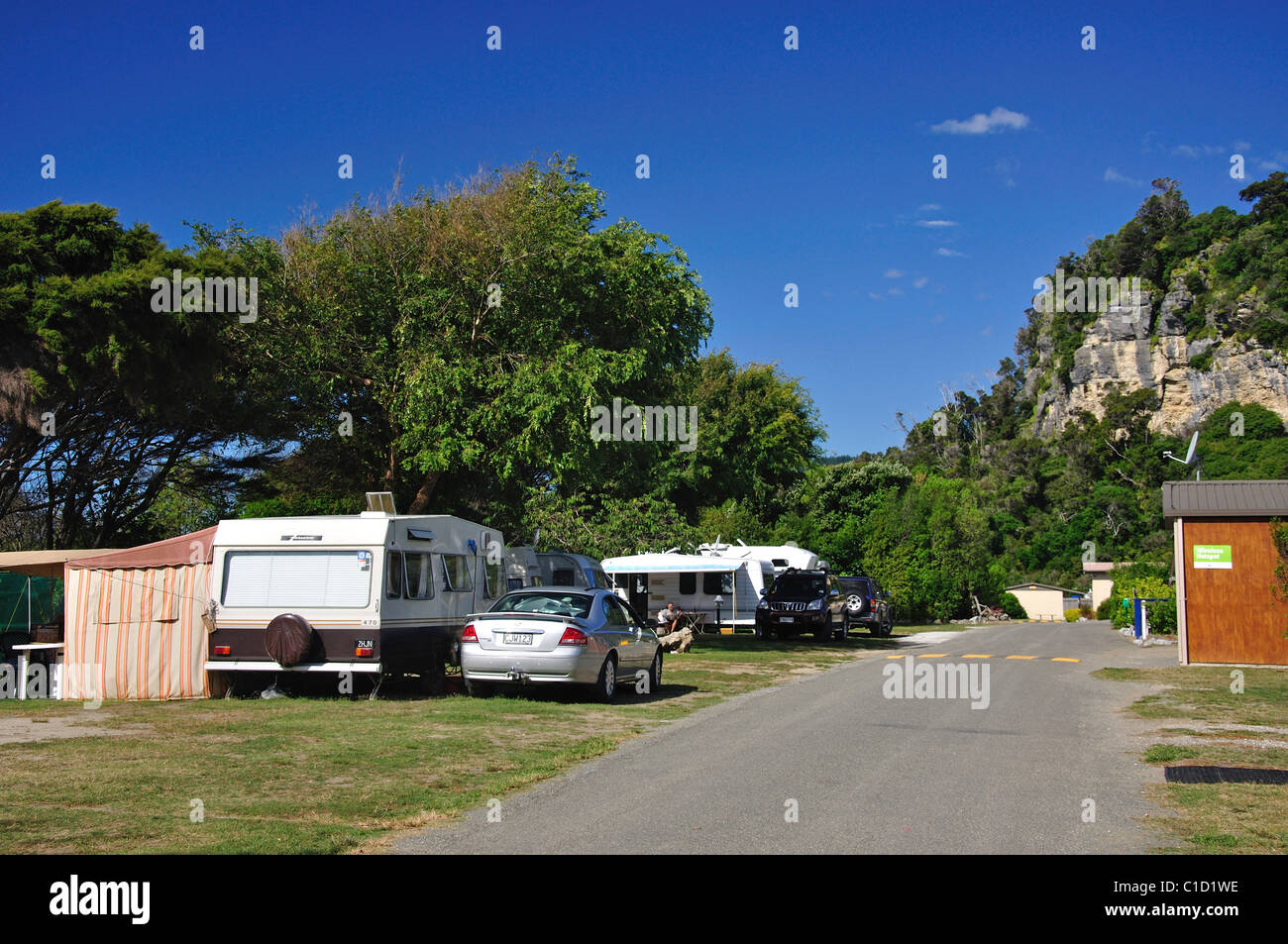 Top 10 Holiday Park-Campingplatz, Pohara Beach, Pohara, Golden Bay ...