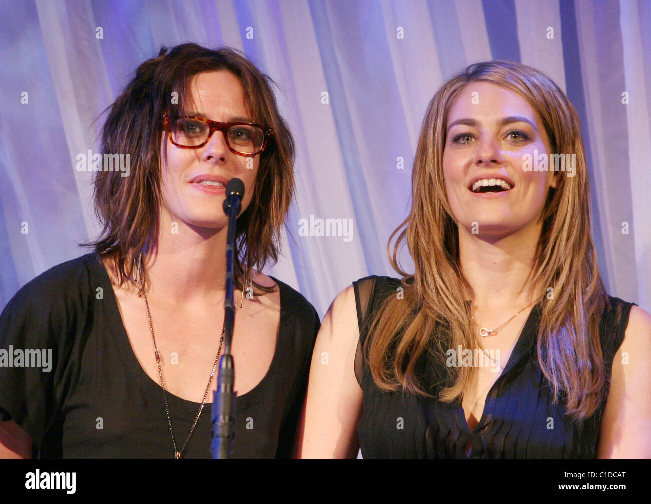 Katherine Moennig Präsentiert Clementine Ford L A And Lesben Gay Center