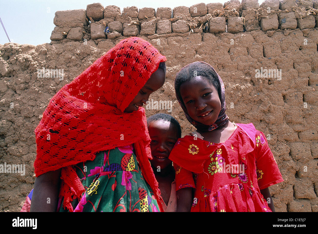 Tuareg children -Fotos und -Bildmaterial in hoher Auflösung – Alamy