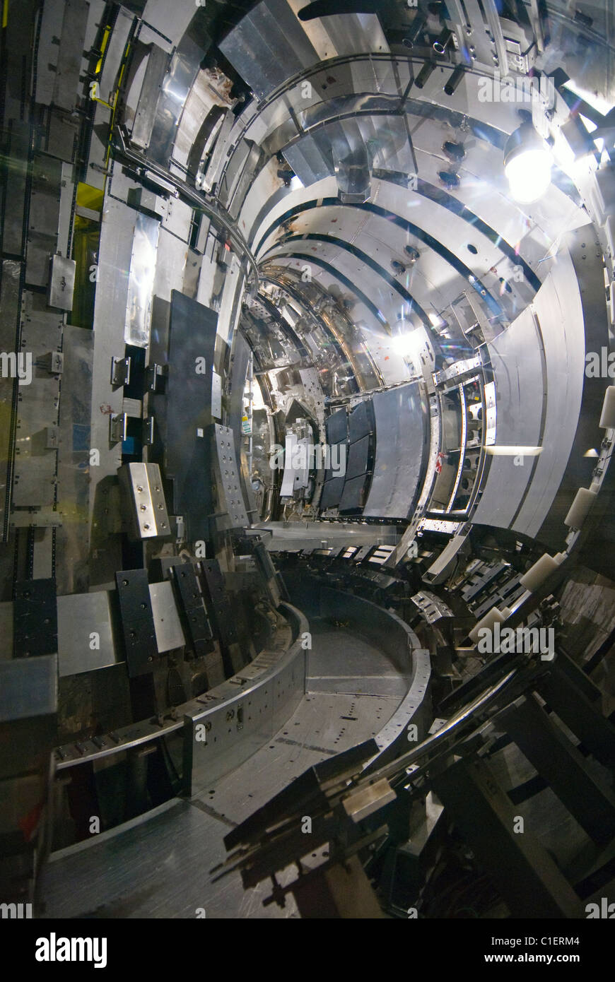 Nuclear fusion reactor -Fotos und -Bildmaterial in hoher Auflösung – Alamy