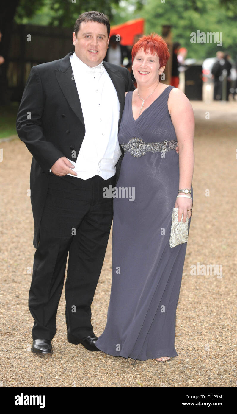 Peter kay susan kay raisa -Fotos und -Bildmaterial in hoher Auflösung ...