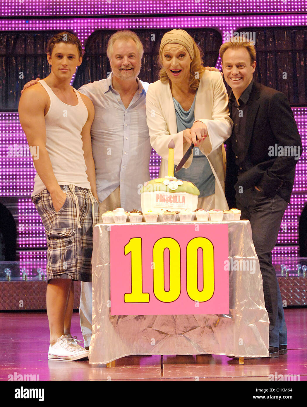 Jason Donovan, Tony Sheldon, Oliver Thornton und Clive Carter Photocall ...