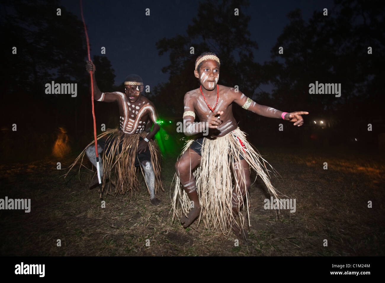 Aboriginal body painting australia -Fotos und -Bildmaterial in hoher ...