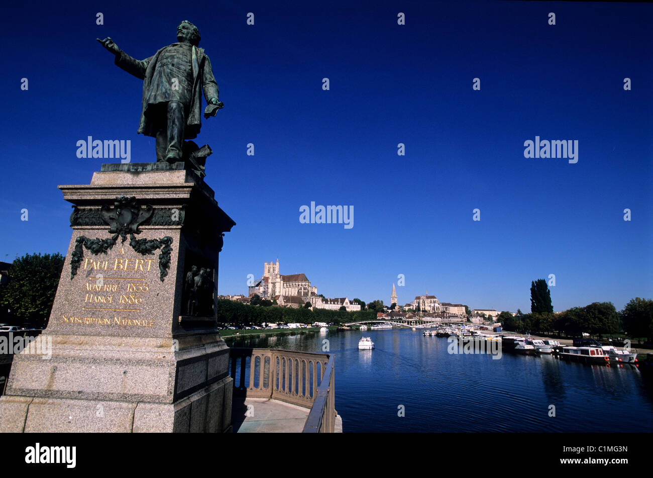 Yonne dep -Fotos und -Bildmaterial in hoher Auflösung – Alamy