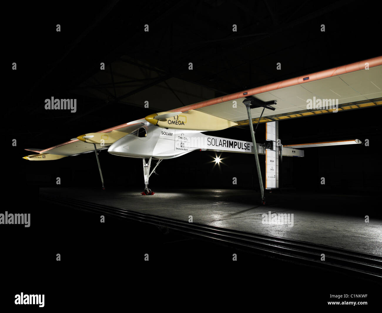 Sonne-POWERED Datensatz FLYER ist dies das erste Flugzeug der Welt ...