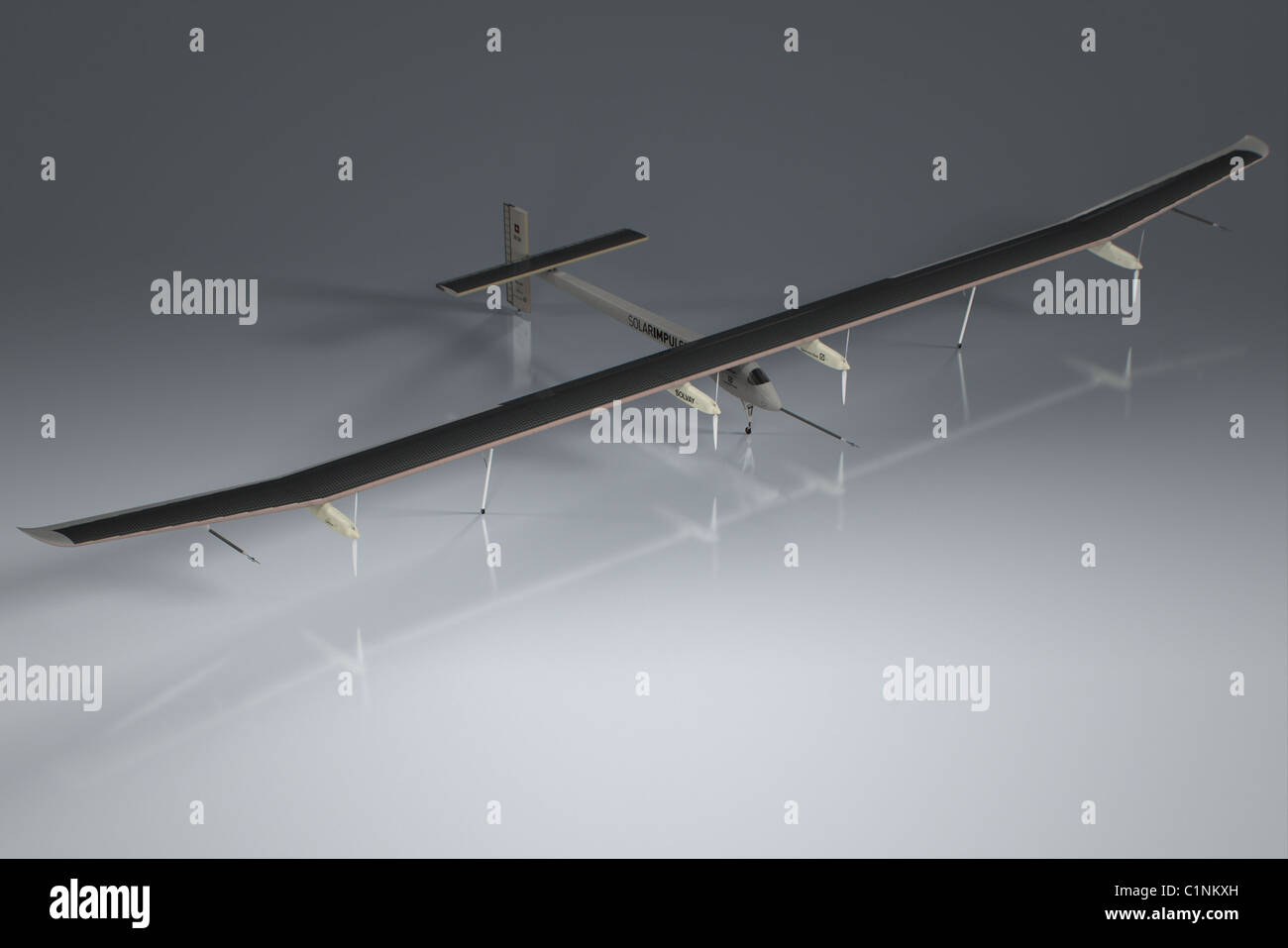 Sonne-POWERED Datensatz FLYER ist dies das erste Flugzeug der Welt ...