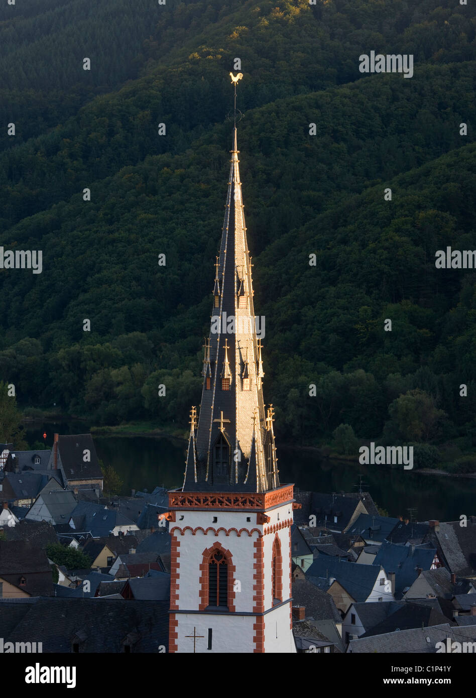 Ediger-Eller, Pfarrkirche St. Martin Stockfotografie - Alamy
