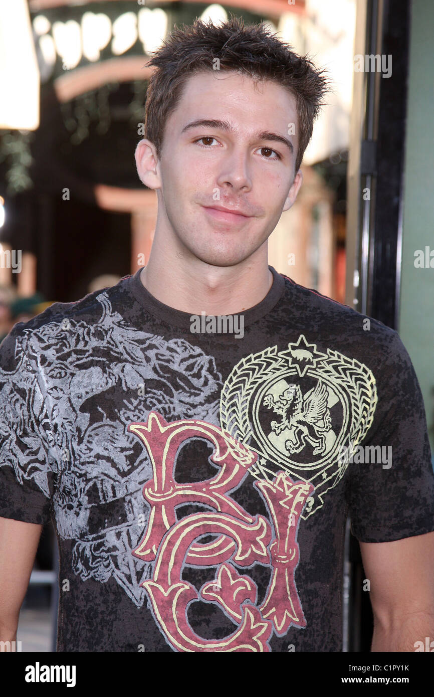 Bobby Edner 2024 77 US Boyband VARSITY FANCLUB Im Portrait, Band,