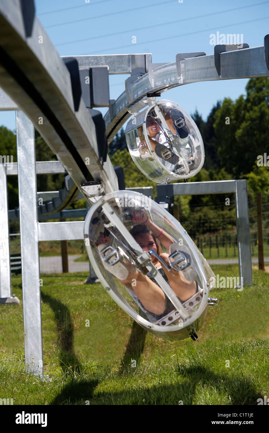 Die Shweeb - ein Pedal-Powered Monorail vorstellen, wie unterschiedlich ...