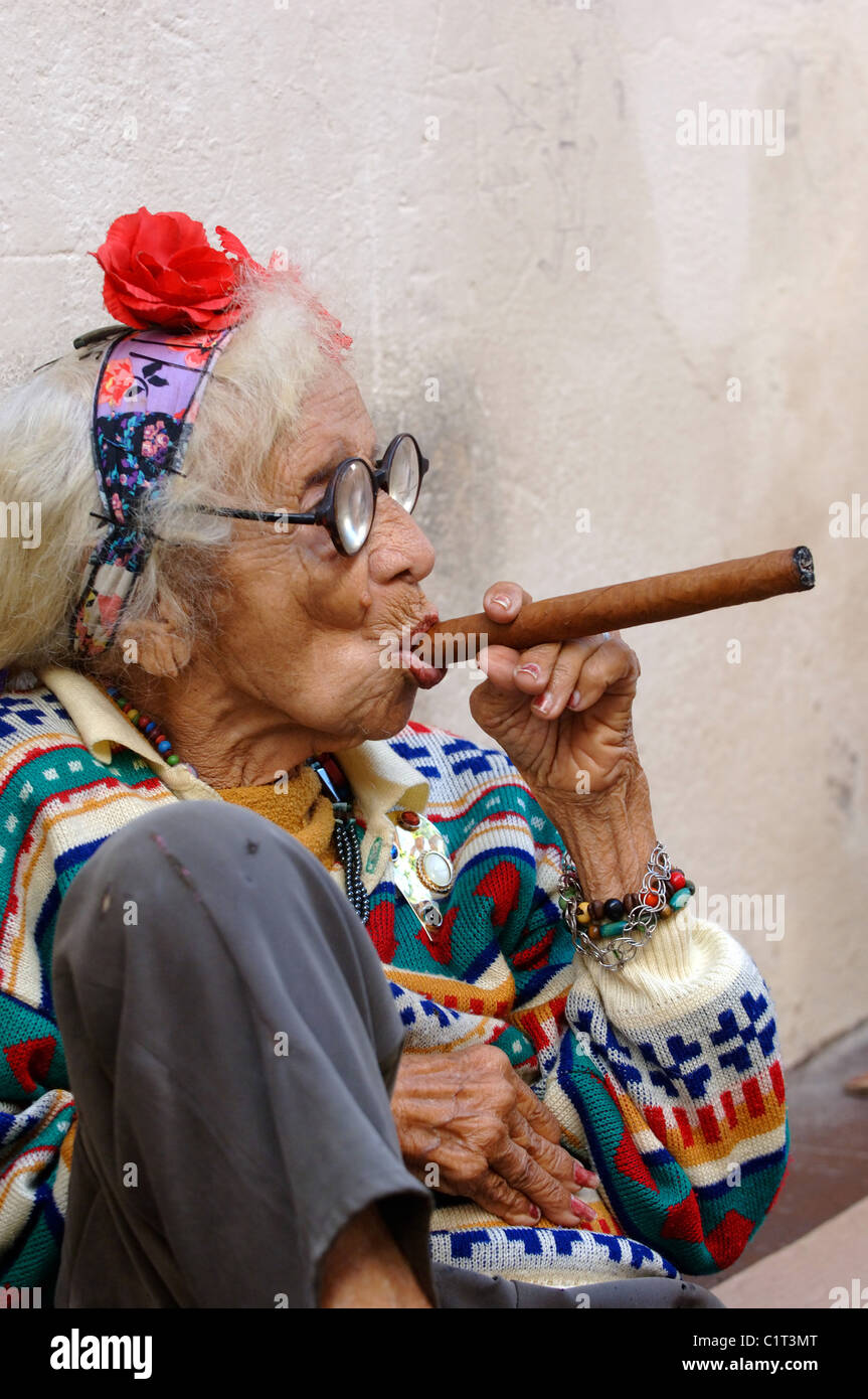 Zigarrenfabrik museum -Fotos und -Bildmaterial in hoher Auflösung – Alamy