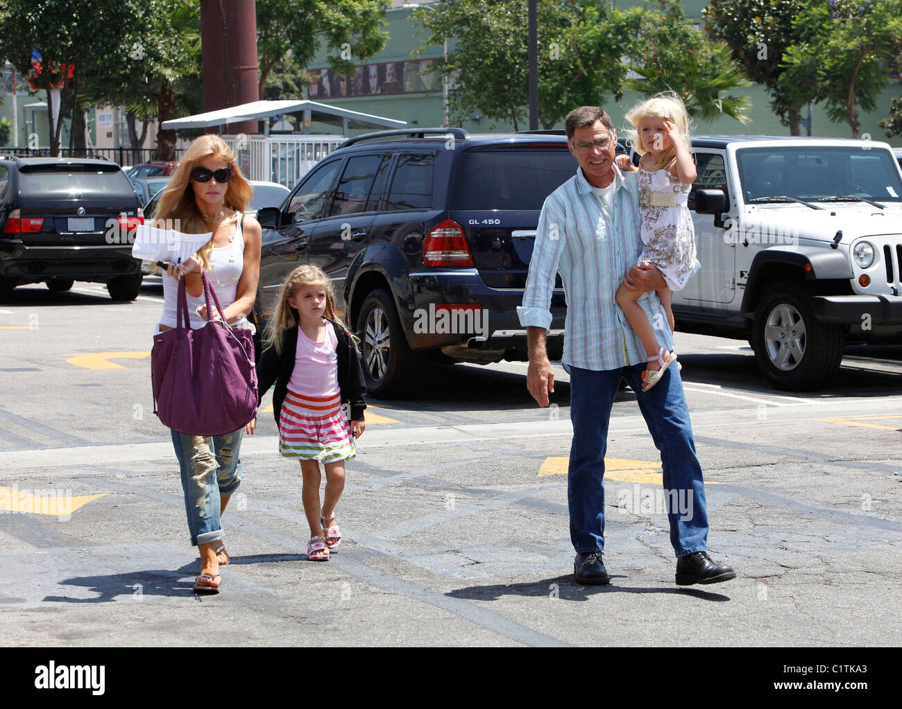 Sam j sheen and lola rose sheen -Fotos und -Bildmaterial in hoher ...