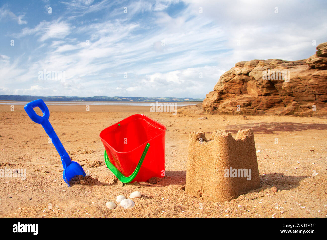Sandcastle Eimer Stockfotos und -bilder Kaufen - Alamy