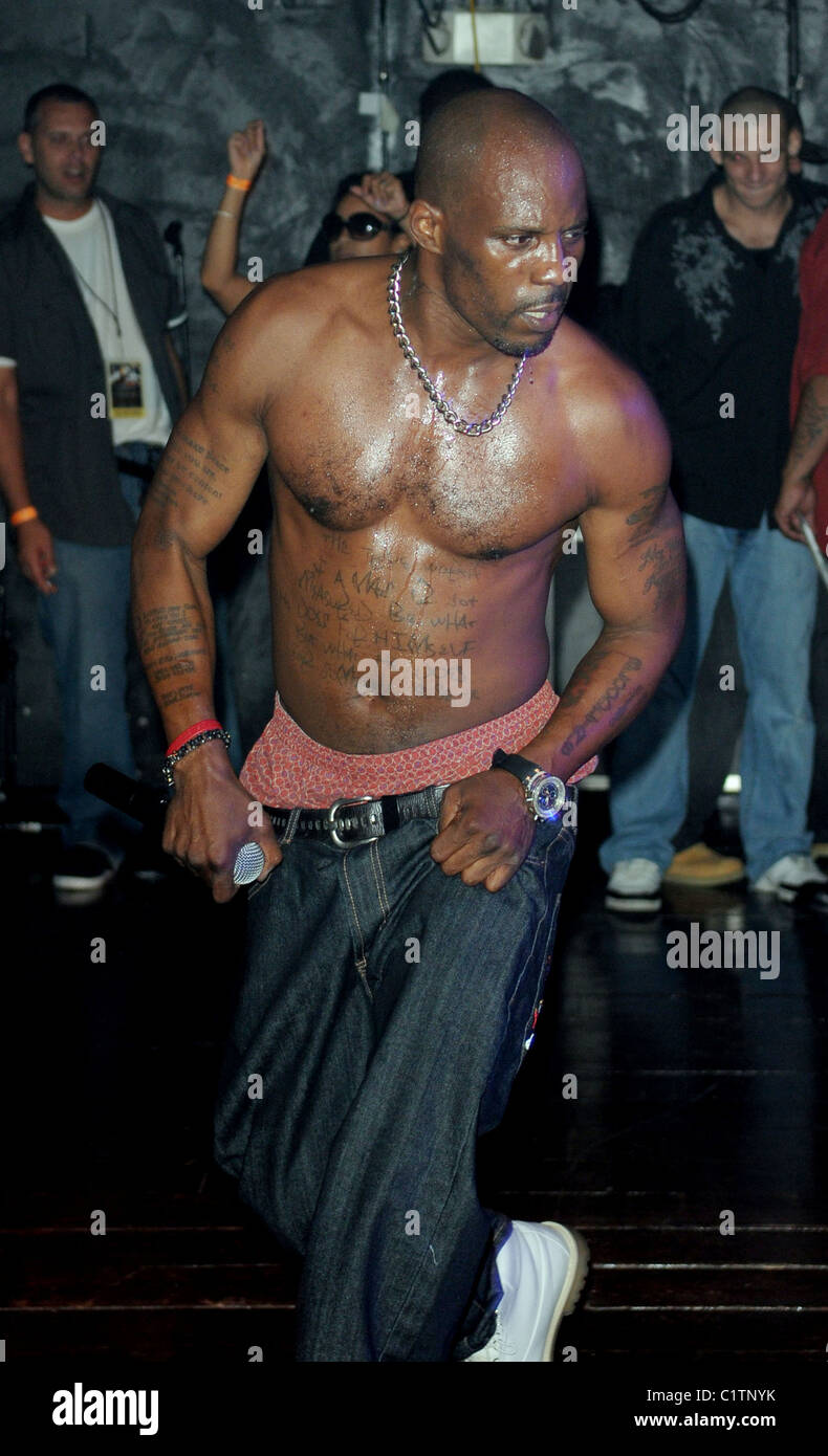 DMX Alias Earl Simmons DMX Alias Earl Simmons die live bei Revolution ...