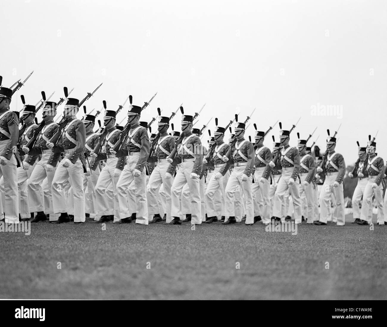Parade soldiers soldier -Fotos und -Bildmaterial in hoher Auflösung – Alamy