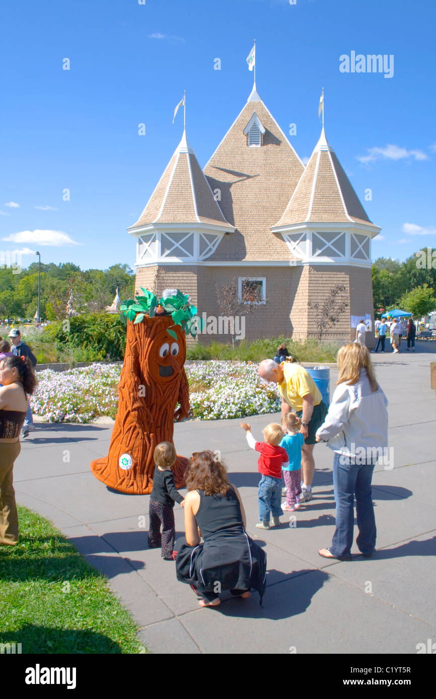 Umwelt maskottchen -Fotos und -Bildmaterial in hoher Auflösung – Alamy