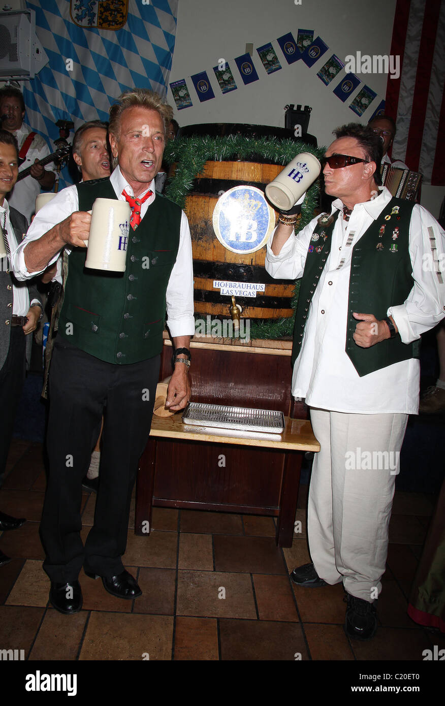 Siegfried Fischbacher und Roy Horn AKA Sigfried und Roy Roy Seigfred ...