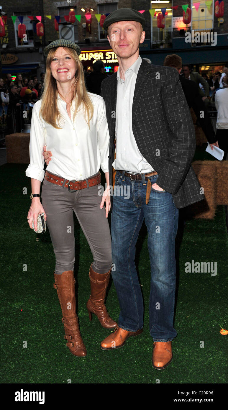 Lucy akhurst und chaz oldham morris -Fotos und -Bildmaterial in hoher ...