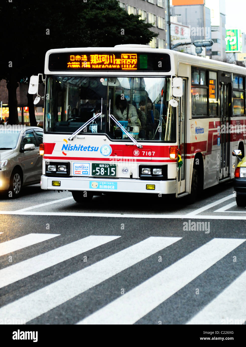 Japanischer busverkehr -Fotos und -Bildmaterial in hoher Auflösung – Alamy