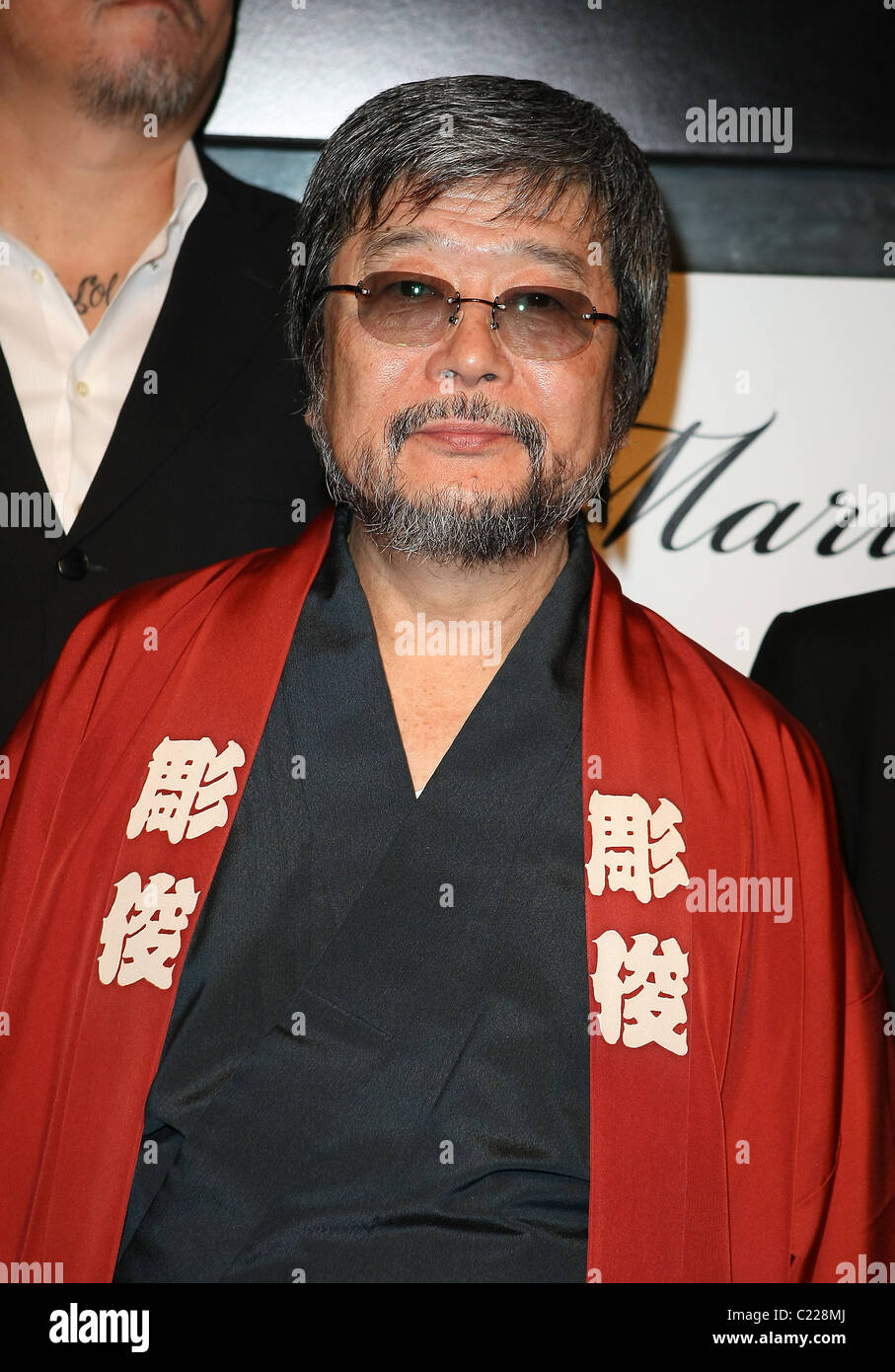 Horitoshi Familienmitglied Mario Barth präsentiert "The größte Tattoo ...