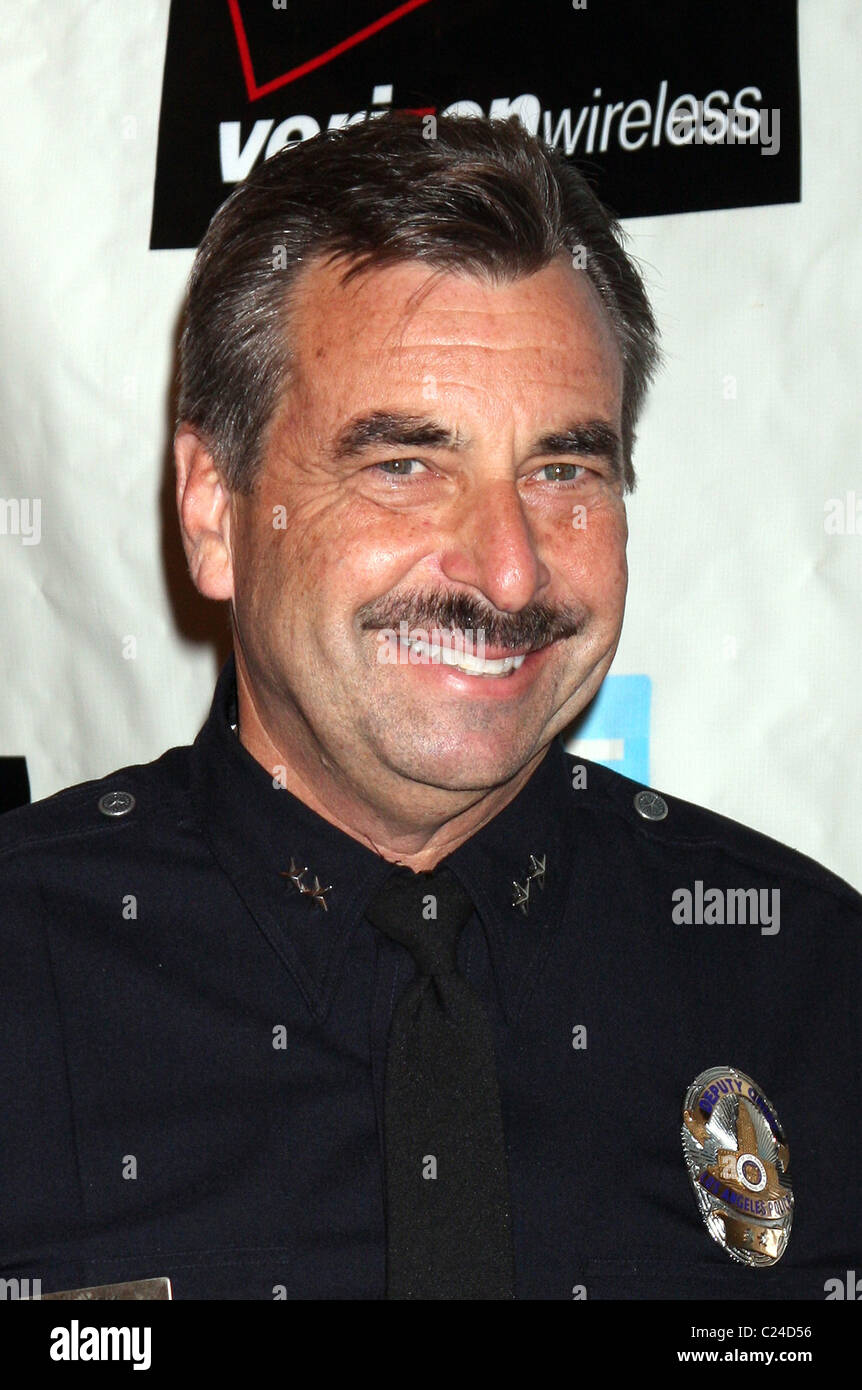 LAPD Chief Elect Charlie Beck Frieden über Gewalt 38th Annual ...