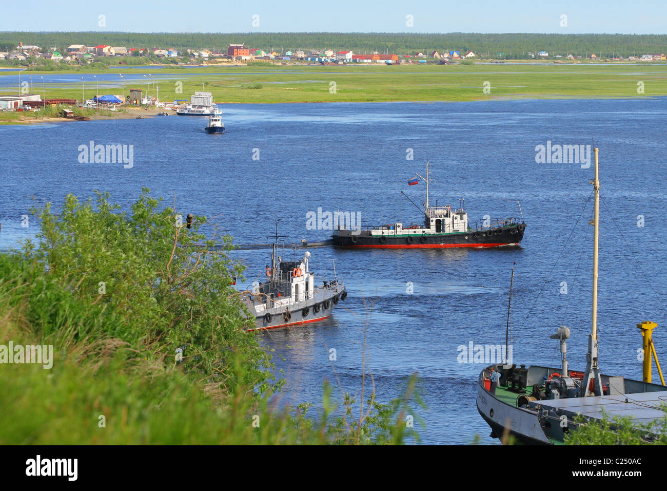 Schifffahrt auf dem Fluss Ob. Salechard, jamalo-Nenzen autonomer Okrug ...