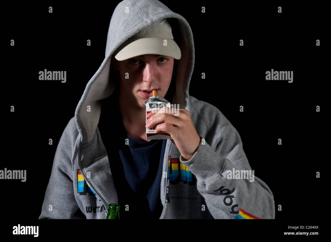Chav boy -Fotos und -Bildmaterial in hoher Auflösung – Alamy