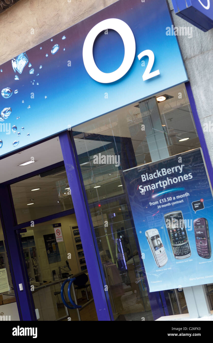 O2 Logo Stockfotos und -bilder Kaufen - Alamy