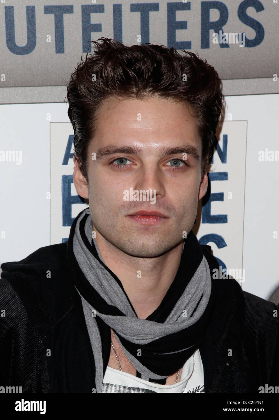 Sebastian Stan American Eagle Outfitters Flagship Store Vorschau Party ...