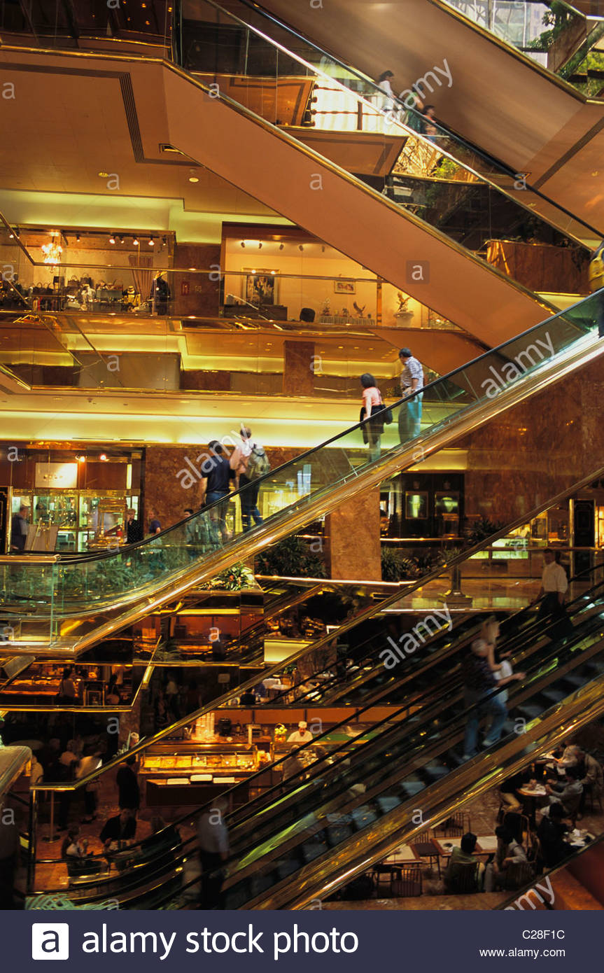 Trump Tower Atrium Stockfotos & Trump Tower Atrium Bilder - Alamy