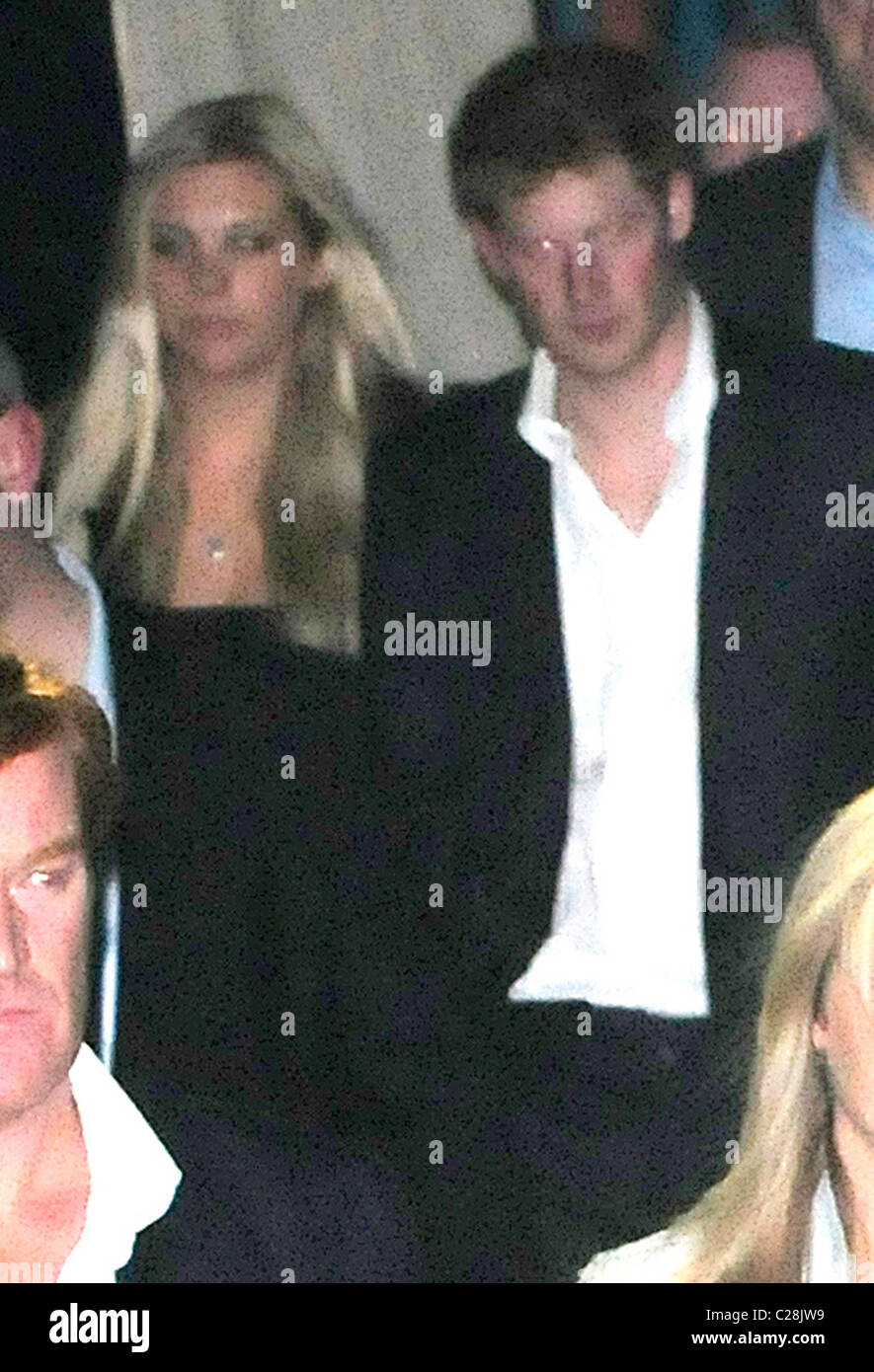 Chelsy davy prince harry leaving -Fotos und -Bildmaterial in hoher ...